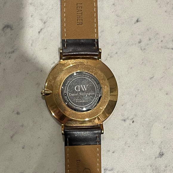 Daniel Wellington | Accessories | Daniel Wellington Mens 4mm Classic St ...